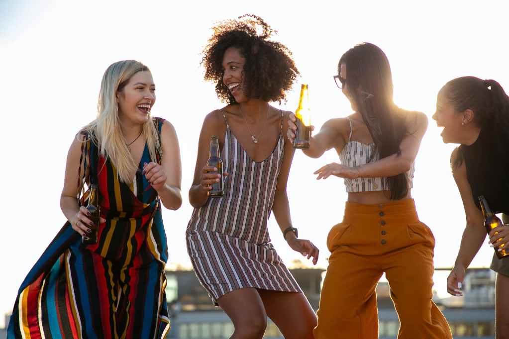 8 Easy Tips for Building a Positive Friendship Circle
