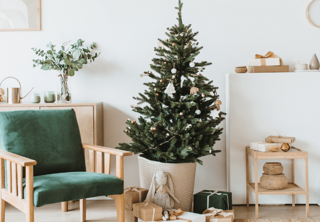 12 Minimalist Christmas Decor Ideas to Keep Things Simple
