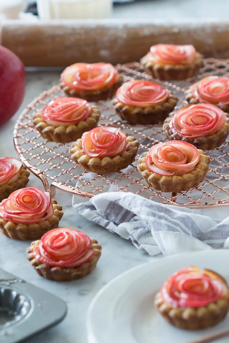 25 Mini Desserts That Are Almost Too Pretty to Eat